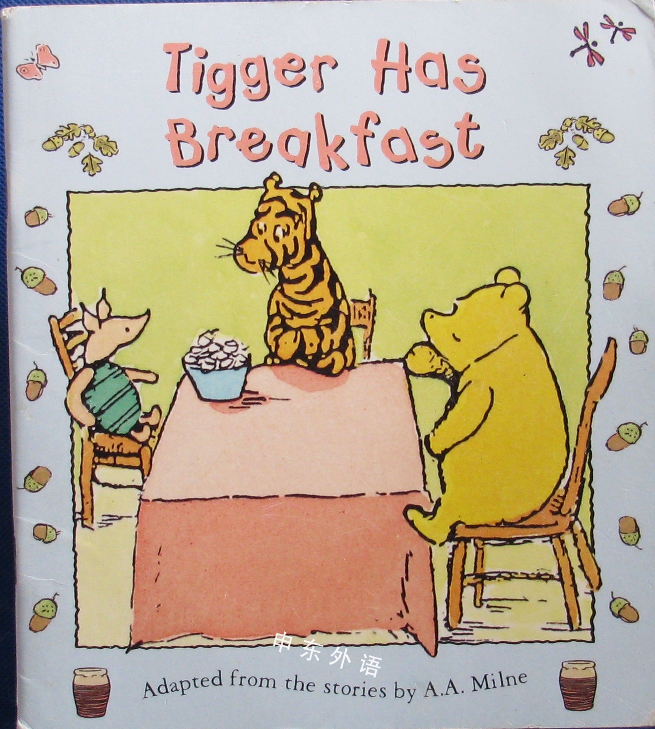 Tigger Has Breakfast小熊维尼迪斯尼热门人物儿童图书进口图书进口书原版书绘本书英文原版图书儿童纸板书
